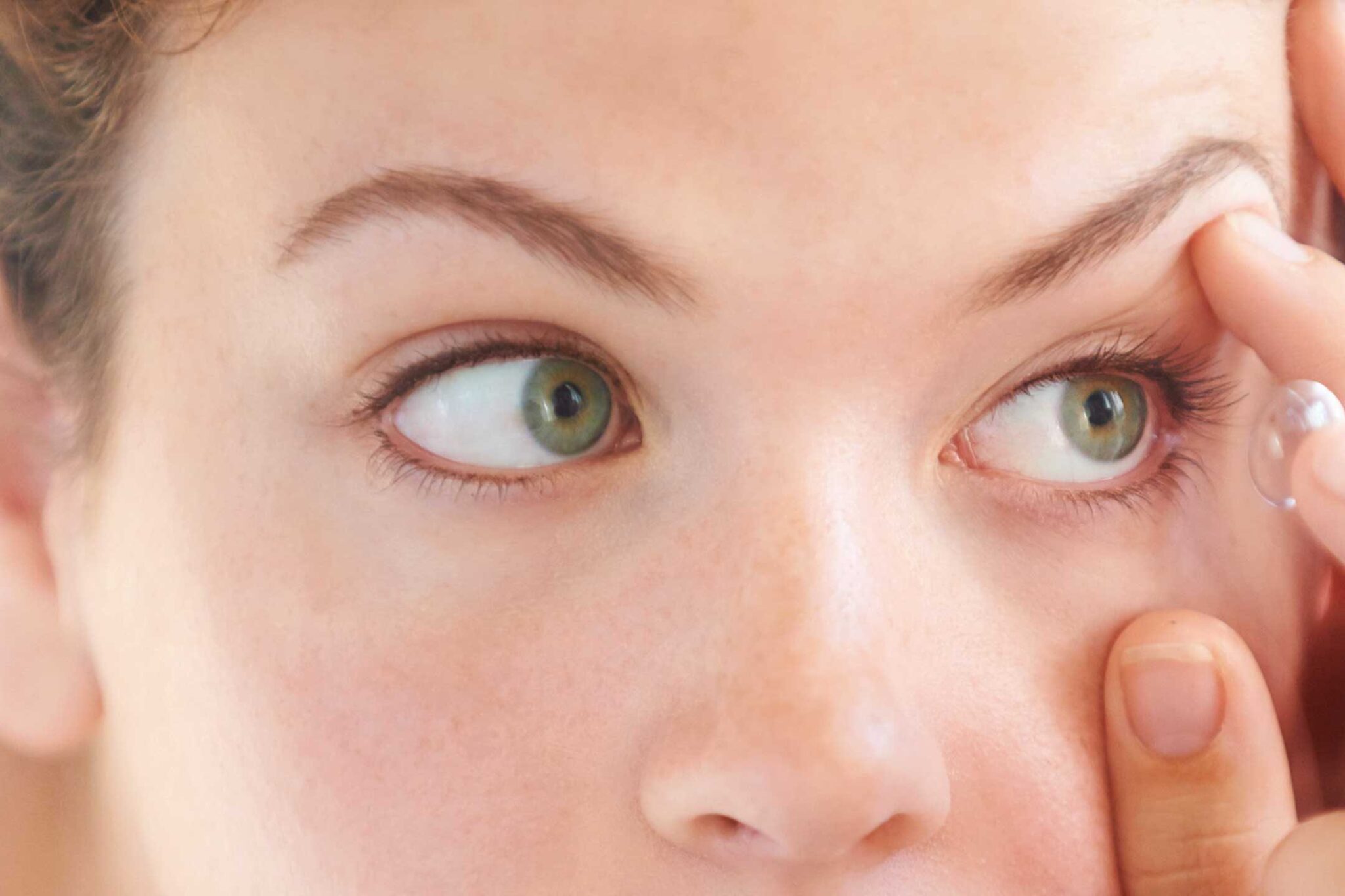 Daily Contact Lenses: Can You Safely Shower with Them?