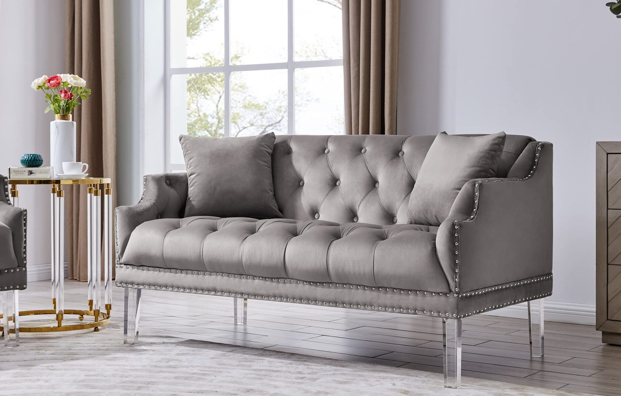 Discover the Best Italian-Made Frames for a Timeless Look