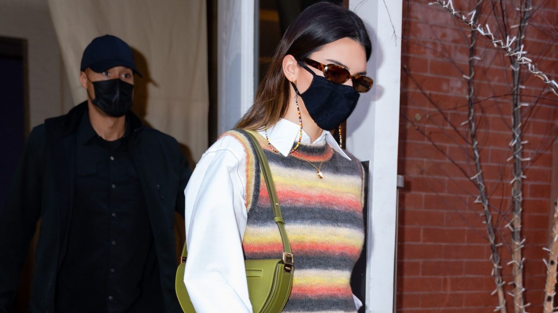 Kendall Jenner's Secret Glasses: Revealed!