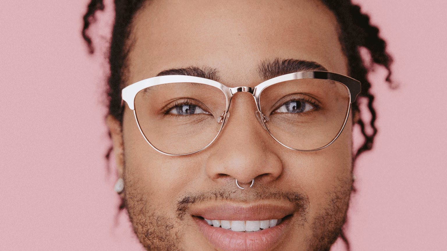 When to Change Your Eyeglass Frames: A Guide for Optimal Eye Health